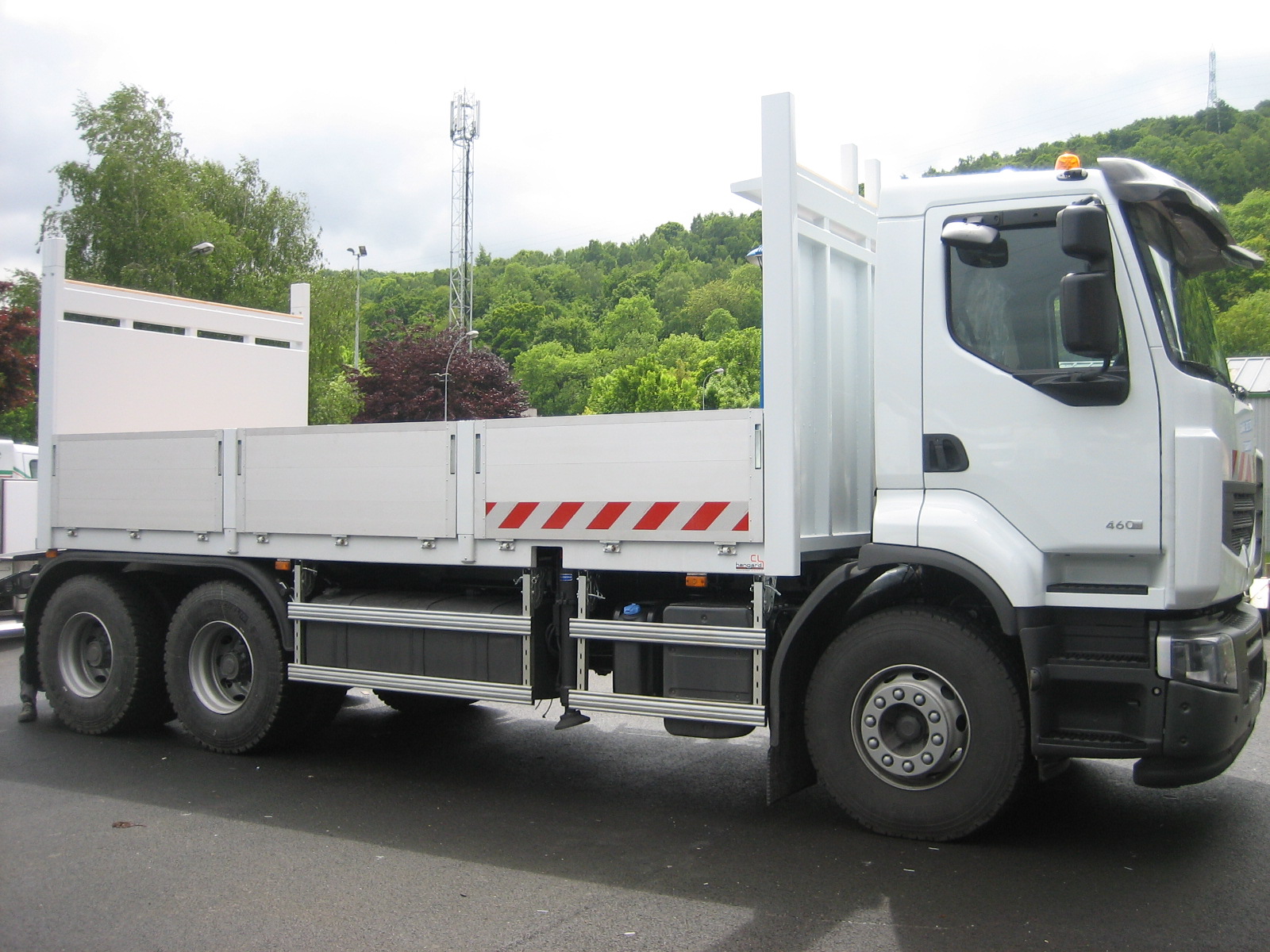 CONSTRUCTIONS - Tous types de véhicules, camping-car, grue, caisse ...